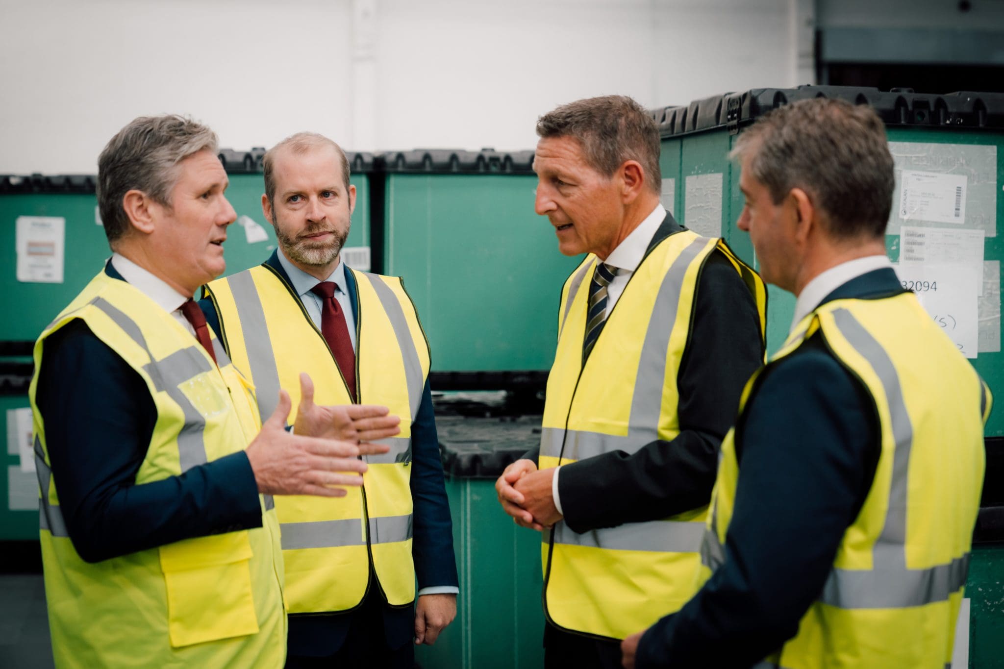 Labour leader visits Vaillant HQ - Oil Installer